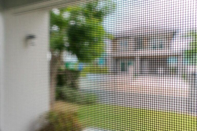 How To Clean Security Screens │ Perth Homeguard